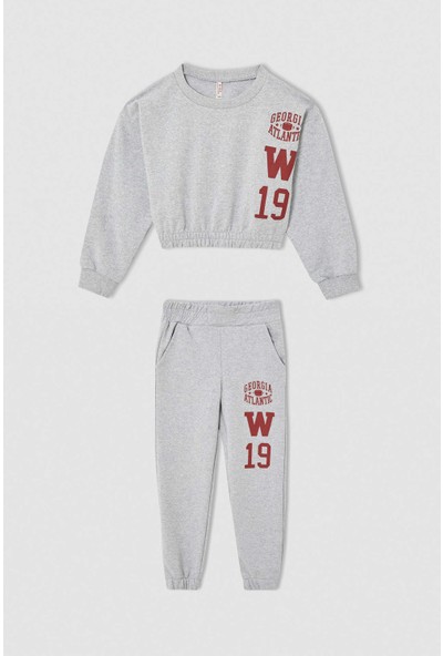 DeFacto Kız Çocuk Regular Fit Baskılı Bisiklet Yaka Geri Dönüşümlü Kalın Sweatshirt Kumaşlı Sweatshirt Jogger Eşofman Takım W0972A621AU DeFacto Kız Çocuk Regular Fit Baskılı Bisiklet Yaka Geri Dönüşümlü Kalın Sweatshirt Kumaşlı Sweatshirt Jogger Eşofman Takım W0972A621AU