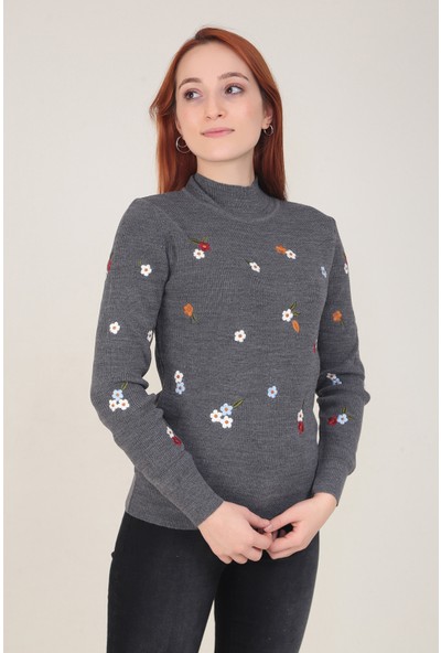 Gülseli Nakış Baskılı Crop Kazak