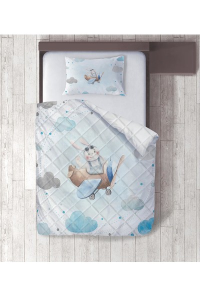 Pusula Home Sevimli Tavşan Pilot Dijital Baskılı Tek Kişilik Yorgan Set Pusula Home Sevimli Tavşan Pilot Dijital Baskılı Tek Kişilik Yorgan Set