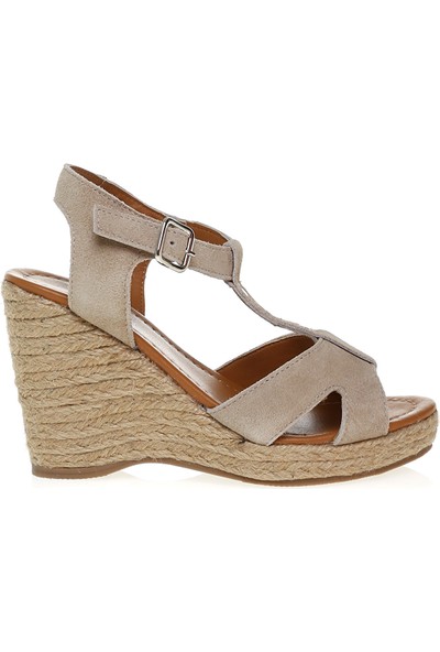 Fabrika Bej Dolgu Topuk Ayakkabı