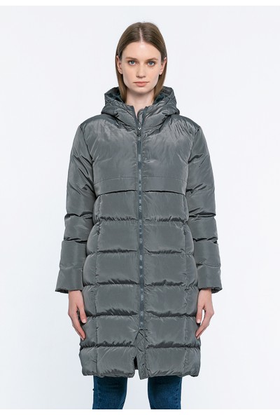 Basics&more Kadın Kapüşonlu Fermuarlı Şişme Mont