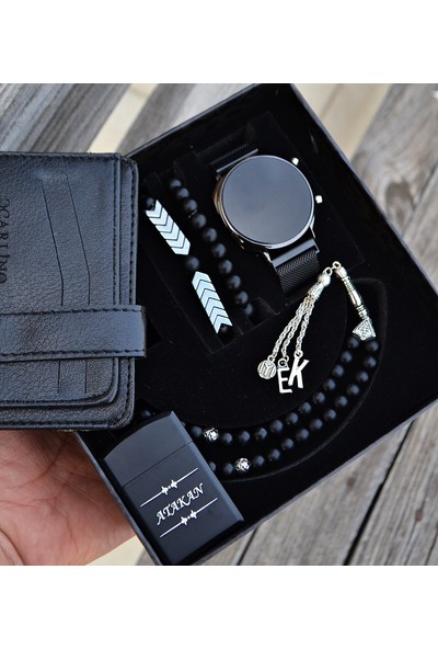 Deepwell Dijital Erkek Kol Saati Kişiye Özel Çakmak Kartlık Tesbih Bileklik Set