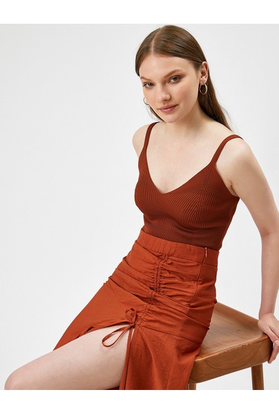 Koton İnce Askılı V Yaka Triko Atlet