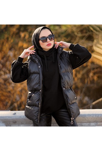 Minel Kadın Siyah Fermuarlı Şişme Yelek