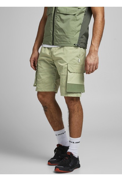 Jack & Jones Düz Cepli Yeşil Erkek Kargo Şort Jack & Jones Düz Cepli Yeşil Erkek Kargo Şort