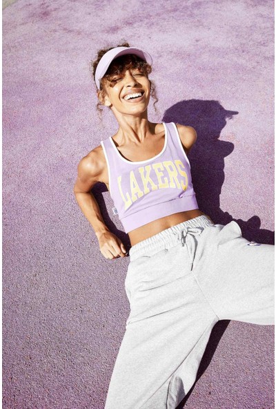 DeFacto NBA Lakers Lisanslı Halter Yaka Çıkarılabilir Pedli Askılı Spor Sütyen V9386AZ21AU DeFacto NBA Lakers Lisanslı Halter Yaka Çıkarılabilir Pedli Askılı Spor Sütyen V9386AZ21AU