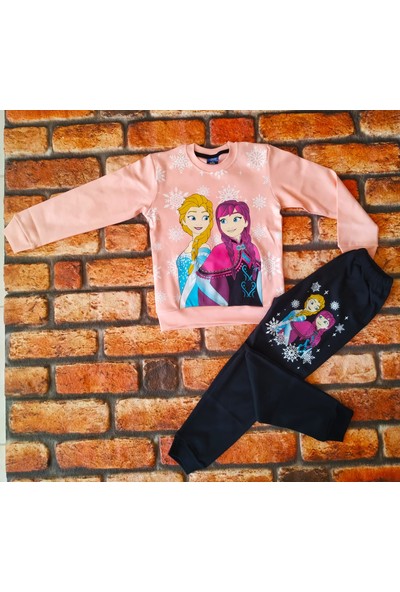 Disney Elsa Baskılı Pijama Takımı Disney Elsa Baskılı Pijama Takımı