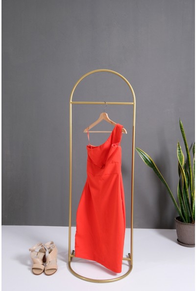 Vegaindoor Butik Stil Oval Konfeksiyon Askılığı Altın Renk Askılık Gold Dilsiz Uşak Vegaindoor Butik Stil Oval Konfeksiyon Askılığı Altın Renk Askılık Gold Dilsiz Uşak