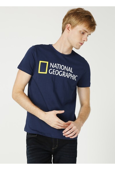 National Geographic Superior Bisiklet Yaka Standart Kalıp Baskılı Lacivert Erkek T-Shirt National Geographic Superior Bisiklet Yaka Standart Kalıp Baskılı Lacivert Erkek T-Shirt