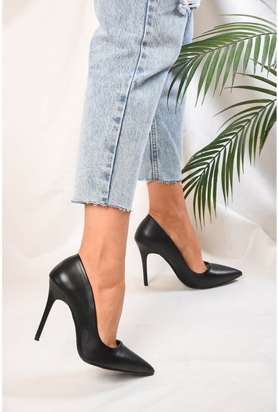 Sıraç Ayakkabı Siyah Stiletto Ince Topuklu Ayakkabı Sıraç Ayakkabı Siyah Stiletto Ince Topuklu Ayakkabı
