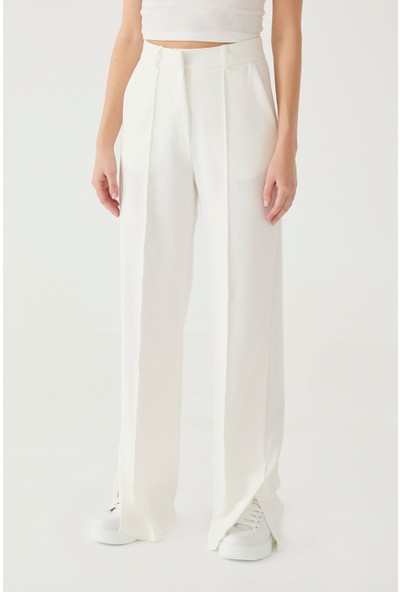 Suud Collection Ekru Yırtmaç Detaylı Akrilik Pantolon