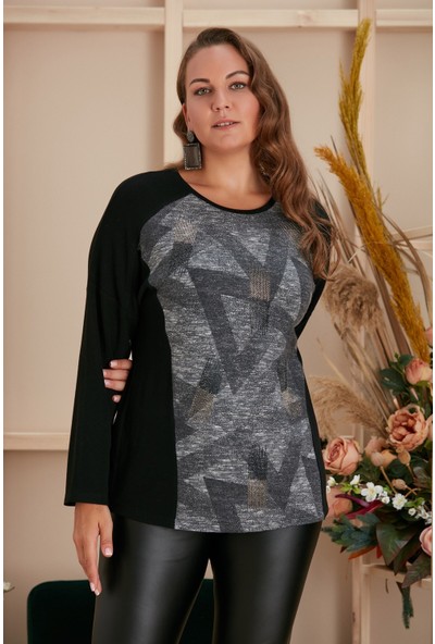 Rmg Geometrik Desenli Taş Işlemeli Büyük Beden Siyah Bluz Rmg Geometrik Desenli Taş Işlemeli Büyük Beden Siyah Bluz