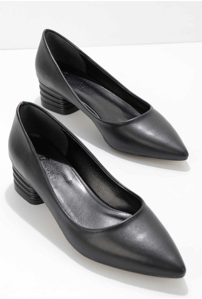 Bambi Siyah Kadın Klasik Topuklu Ayakkabı K018400300
