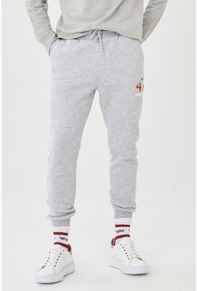 Wrangler Tapered Fit Normal Bel Jogger Wrangler Tapered Fit Normal Bel Jogger