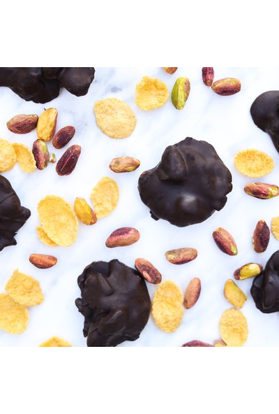 Lacker Chocolates Bitter Fıstık & Cornflakes Roche Çikolata 200 gr