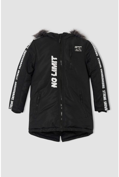 DeFacto Erkek Çocuk Regular Fit Yazı Baskılı Çıkarılabilir Peluş Astarlı Kapüşonlu Parka U5541A621WN DeFacto Erkek Çocuk Regular Fit Yazı Baskılı Çıkarılabilir Peluş Astarlı Kapüşonlu Parka U5541A621WN