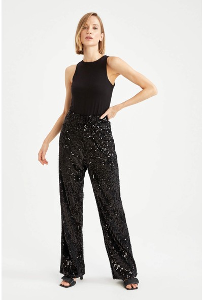 DeFacto Regular Fit Yılbaşı Temalı Payetli Geniş Paça Yüksek Bel Pantolon W6964AZ21WN DeFacto Regular Fit Yılbaşı Temalı Payetli Geniş Paça Yüksek Bel Pantolon W6964AZ21WN