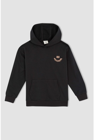 DeFacto Erkek Çocuk Regular Fit Slogan Sırt Baskılı Kapüşonlu Sweatshirt W2066A621WN DeFacto Erkek Çocuk Regular Fit Slogan Sırt Baskılı Kapüşonlu Sweatshirt W2066A621WN