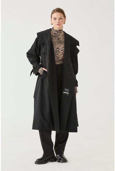 Suud Collection Siyah Geniş Yakalı Trençkot Suud Collection Siyah Geniş Yakalı Trençkot