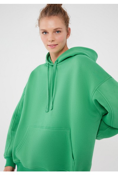 Mavi Kapüşonlu Yeşil Sweatshirt