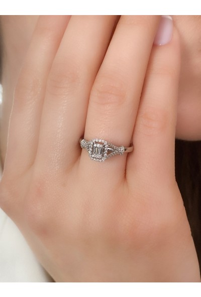 Parle Jewellery Pırlanta Baget Yüzük PFR00031 Parle Jewellery Pırlanta Baget Yüzük PFR00031