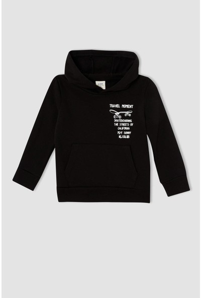 DeFacto Erkek Çocuk Regular Fit Slogan Sırt Baskılı Bisiklet Yaka Kanguru Cepli İçi Yumuşak Tüylü Sweatshirt W1124A621WN