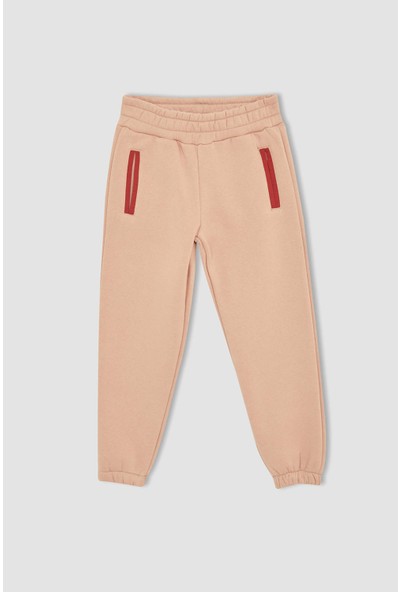 DeFacto Defacto Fit Kız Çocuk Regular Fit İçi Yumuşak Tüylü Isı Yalıtımlı Warmtech Jogger Eşofman Alt V1400A621WN DeFacto Defacto Fit Kız Çocuk Regular Fit İçi Yumuşak Tüylü Isı Yalıtımlı Warmtech Jogger Eşofman Alt V1400A621WN