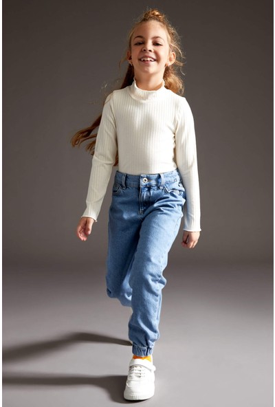 DeFacto Kız Çocuk Jogger Beş Cep Geri Dönüşümlü Esnek Bantlı Paça Jean Pantolon W3804A621WN