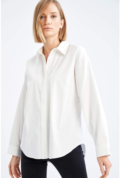 DeFacto Oversize Fit Yılbaşı Temalı Basic Gizli Düğmeli Pamuklu Poplin Gömlek W6451AZ21WN DeFacto Oversize Fit Yılbaşı Temalı Basic Gizli Düğmeli Pamuklu Poplin Gömlek W6451AZ21WN