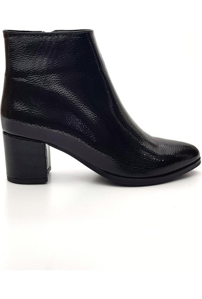 Goldstep 1066 Kadın Sade Kırışık Rugan Siyah Kısa Klasik Bot