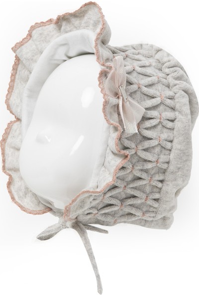 Babydola Pamuklu Kız Bebek Kadife Fiyonk Detaylı Boğazdan Bağlamalı Şapka Babydola Pamuklu Kız Bebek Kadife Fiyonk Detaylı Boğazdan Bağlamalı Şapka