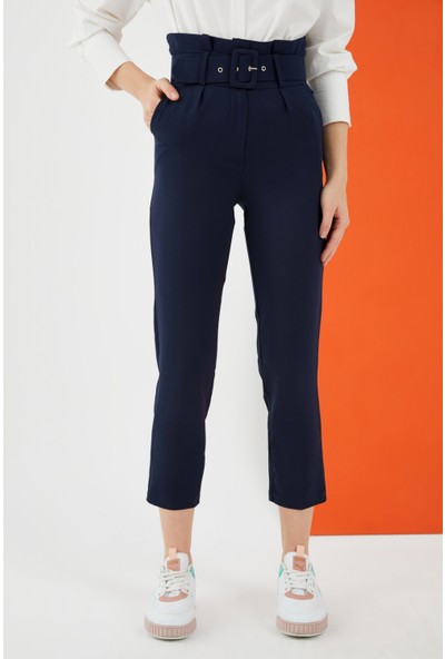 Giens Kadın Lacivert Kemerli Yüksek Bel Kumaş Pantolon Giens Kadın Lacivert Kemerli Yüksek Bel Kumaş Pantolon