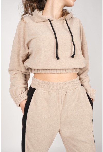Kadın Kapüşonlu Bej Yandan Siyah Çizgili Eşofman Takım