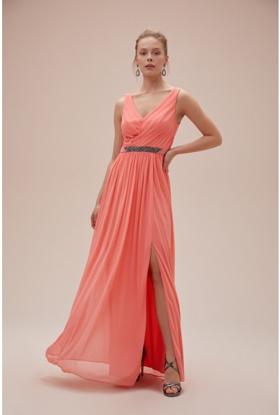 Oleg Cassini Mercan Drapeli V Yaka Yırtmaçlı Şifon Uzun Büyük Beden Abiye