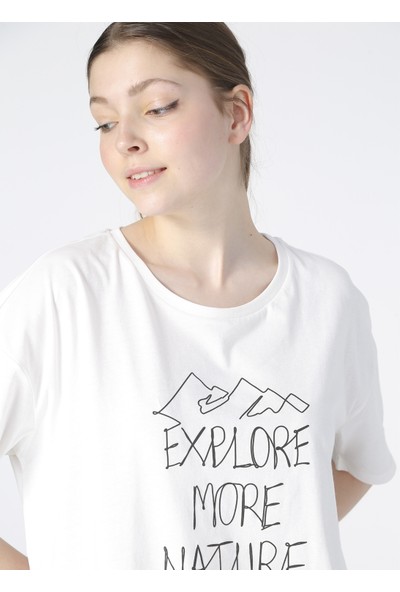National Geographic Beyaz Baskılı Kadınt-Shirt