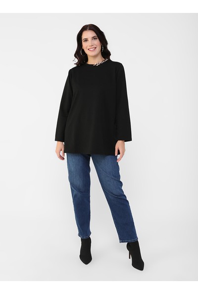 Alia Büyük Beden Yakası Zincir Detaylı Tunik - Siyah - Alia