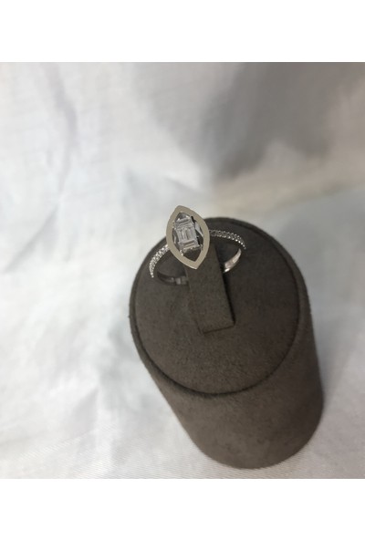 Hasnur Kuyumculuk Tasarım Baget Altın Yüzük Hasnur Kuyumculuk Tasarım Baget Altın Yüzük