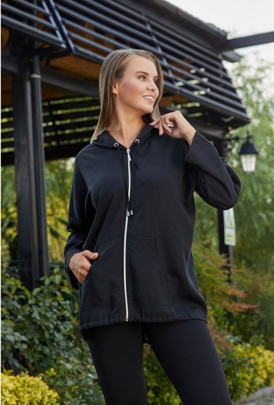 Rmg Arkası Baskı ve Taş Detaylı Büyük Beden Trençk