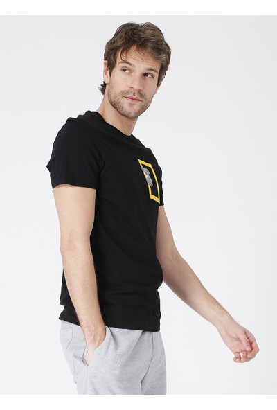 National Geographic Erkek Siyah Bisiklet Yaka T-Shirt