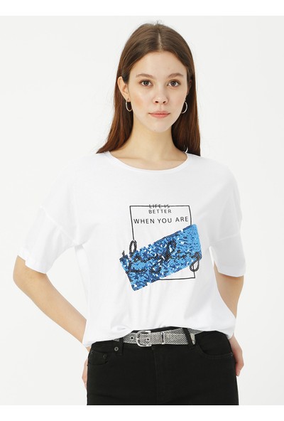 Limon Kadın Pullu Baskılı Bisiklet Yakabeyaz T-Shirt