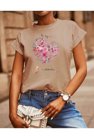 Rengamoda Kalp Çiçek Desen Baskılı T Shirt 55CM Rengamoda Kalp Çiçek Desen Baskılı T Shirt 55CM