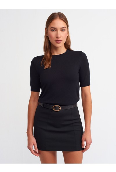 Dilvin 1280 Arkası Düğmeli Kısa Kol Kazak-Siyah Dilvin 1280 Arkası Düğmeli Kısa Kol Kazak-Siyah