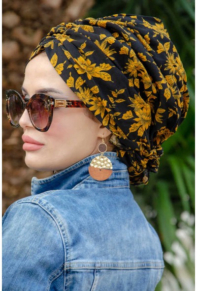 Aişe Tesettür Siyah Sarı Çiçekli Tokalı Bone