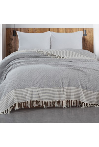 Vagonik Helena Kara Tezgah Dokuma Çift Kişilik Yatak Örtüsü Vagonik Helena Kara Tezgah Dokuma Çift Kişilik Yatak Örtüsü