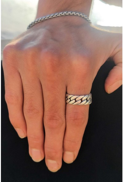 Therapy Aksesuar Zincir Motifli Ayarlanabilir Yüzük Eskitme Gümüş Kaplama Therapy Aksesuar Zincir Motifli Ayarlanabilir Yüzük Eskitme Gümüş Kaplama