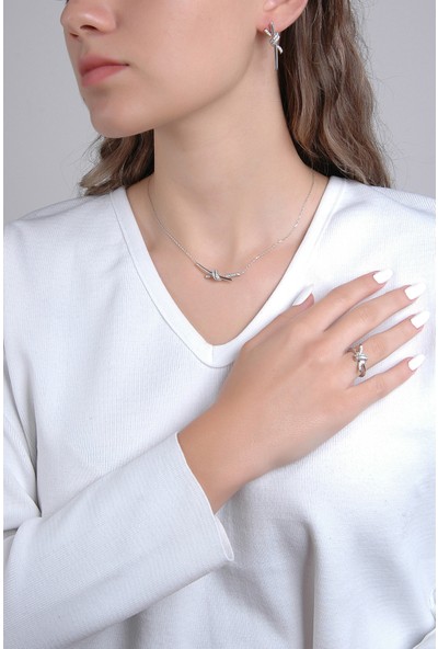 Qielle 925 Ayar Gümüş Knot Beyaz Zirkon Taşlı Gümüş Kolye - Küpe - Yüzük 3'lü Set
