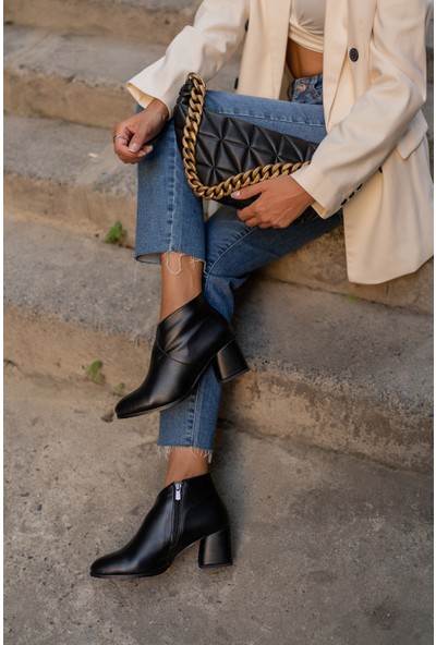 Madamra Siyah Kadın Günlük Topuklu Bot
