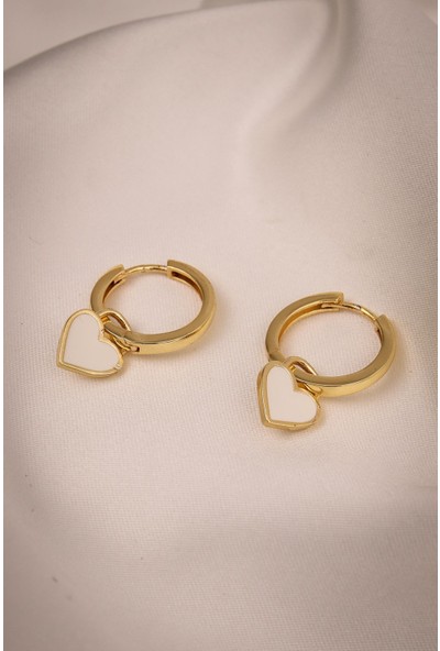Batı Accessories Beyaz Mineli Kalp Charm Gold Halka Küpe Batı Accessories Beyaz Mineli Kalp Charm Gold Halka Küpe