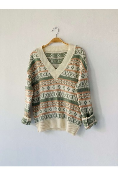 Retrobird Ajurlu V Yaka Kazak Kadın Ekru