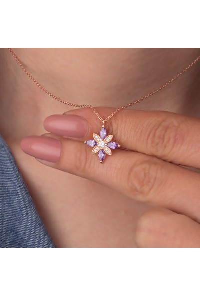 Miavi Silver 925 Ayar Gümüş Ametist Taşlı Umut Çiçeği Kolye Miavi Silver 925 Ayar Gümüş Ametist Taşlı Umut Çiçeği Kolye